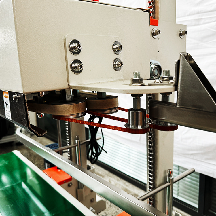 Continuous bag sealing machine band sealer with nitrogen gas (carbon steel)